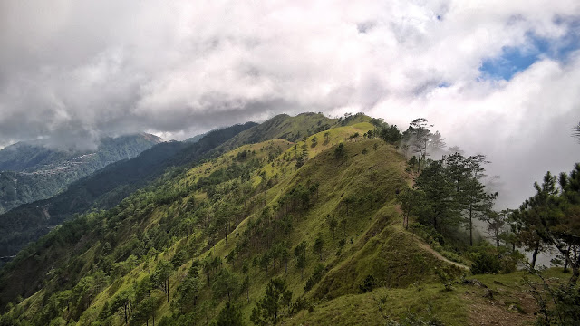 Lakad sa alapaap sa Mt. Ulap – WANDERING FEET PH