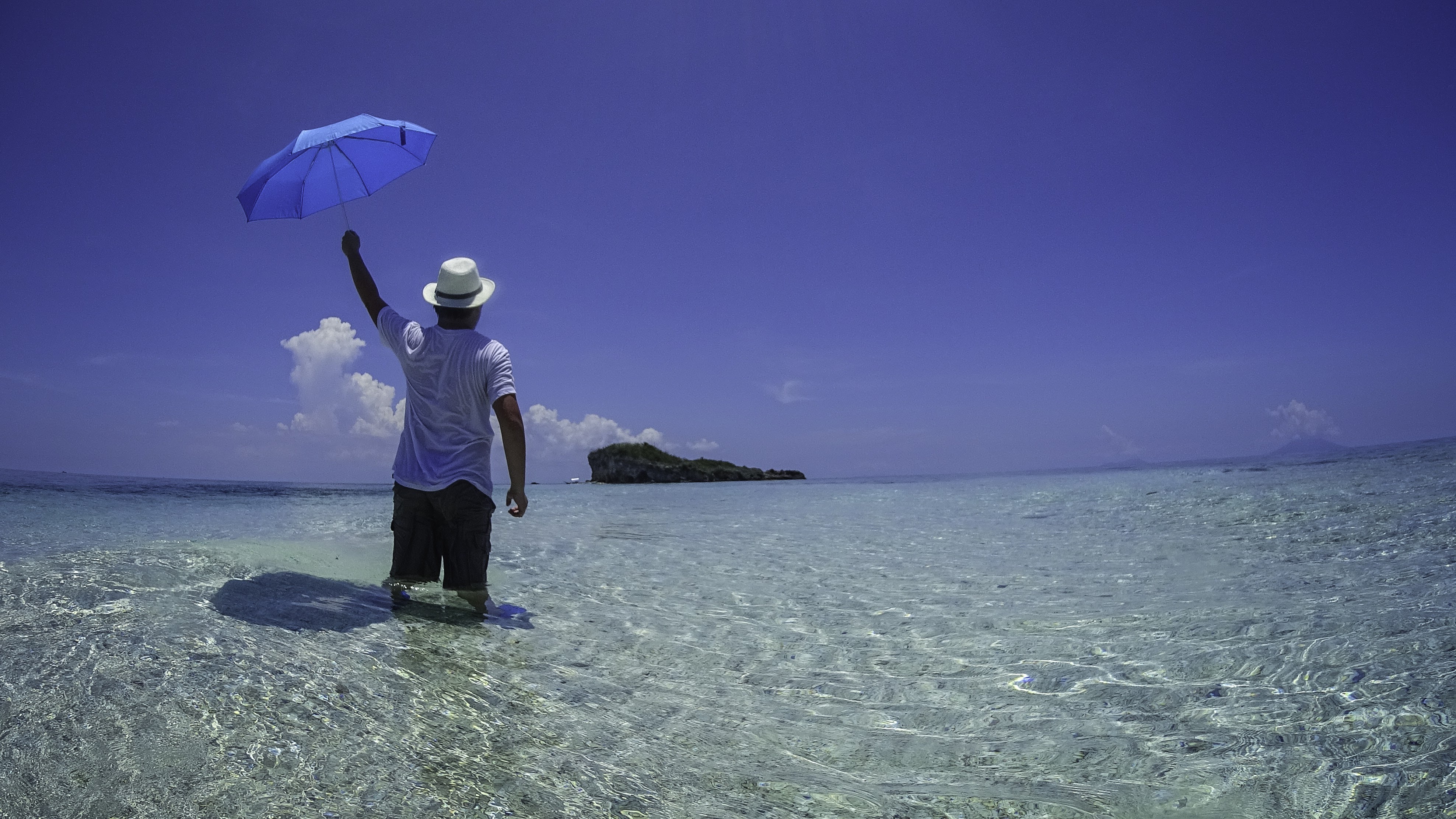 La Manok Island (Manocmanoc Island) – WANDERING FEET PH